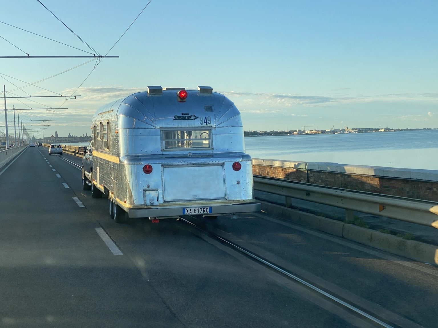 Streamline Duke 24" - Lost and Found Trailers